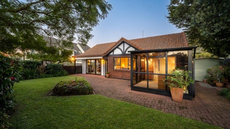 Bayleys Realty Group