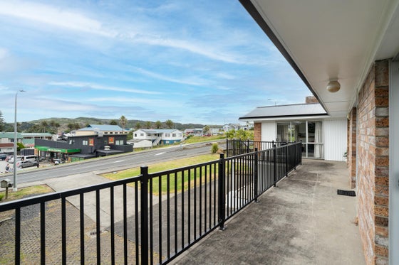 Residential Auction: 4 Bankart Street, Raglan, Waikato | Bayleys