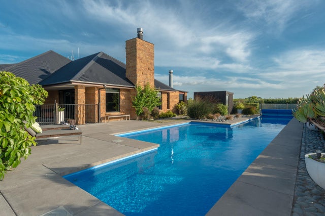 Residential Auction: 340 Pencarrow Road, Tamahere, Hamilton | Bayleys